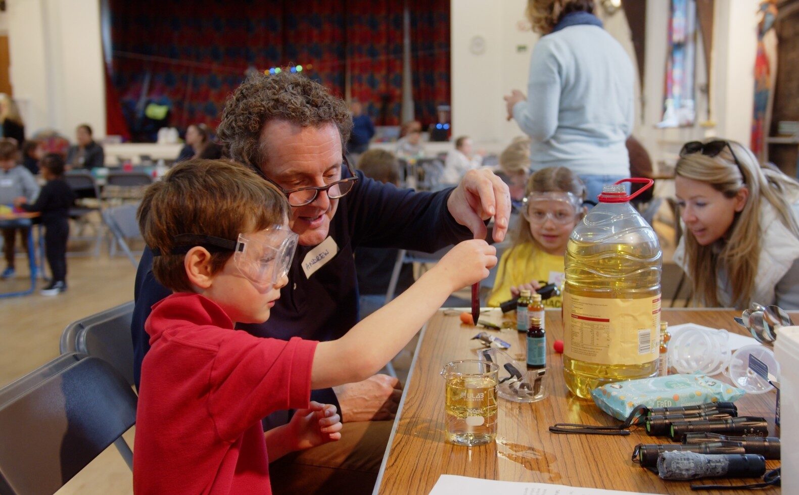What is Messy Church? - Messy Church : Messy Church